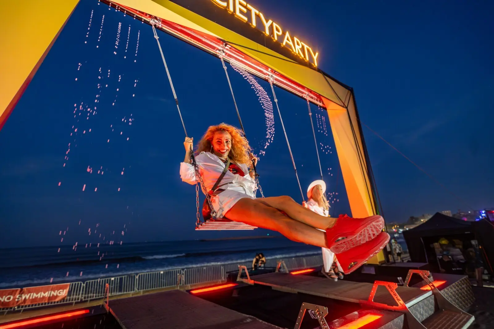 5 najlepszych atrakcji wodnych na imprezy | Waterfall Water Display