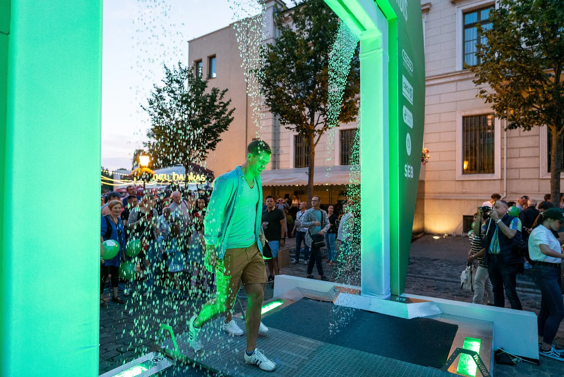 Top 5 Trade Fair Booth Ideas | Waterfall Water Display