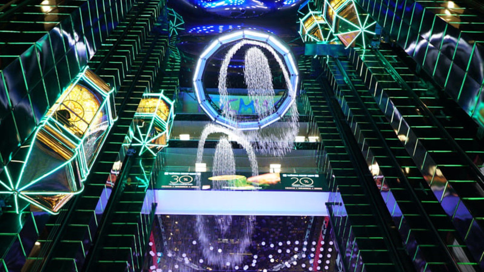 Wordfall - Digital Water Curtain. Interactive Water Wall | Waterfall ...