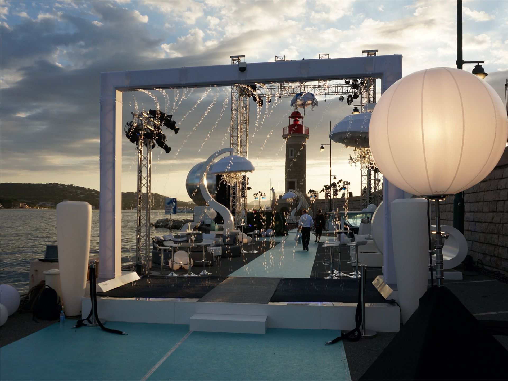 Digital Waterfall + Platform. Walk through Interactive Water Wall ...